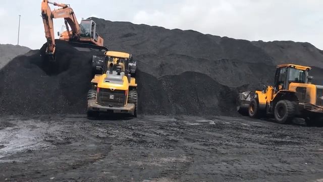 Фронтальный погрузчик Liugong,  LIUGONG 842H vs JCB 432zx, ООО "АиСТ", www.aist.pro