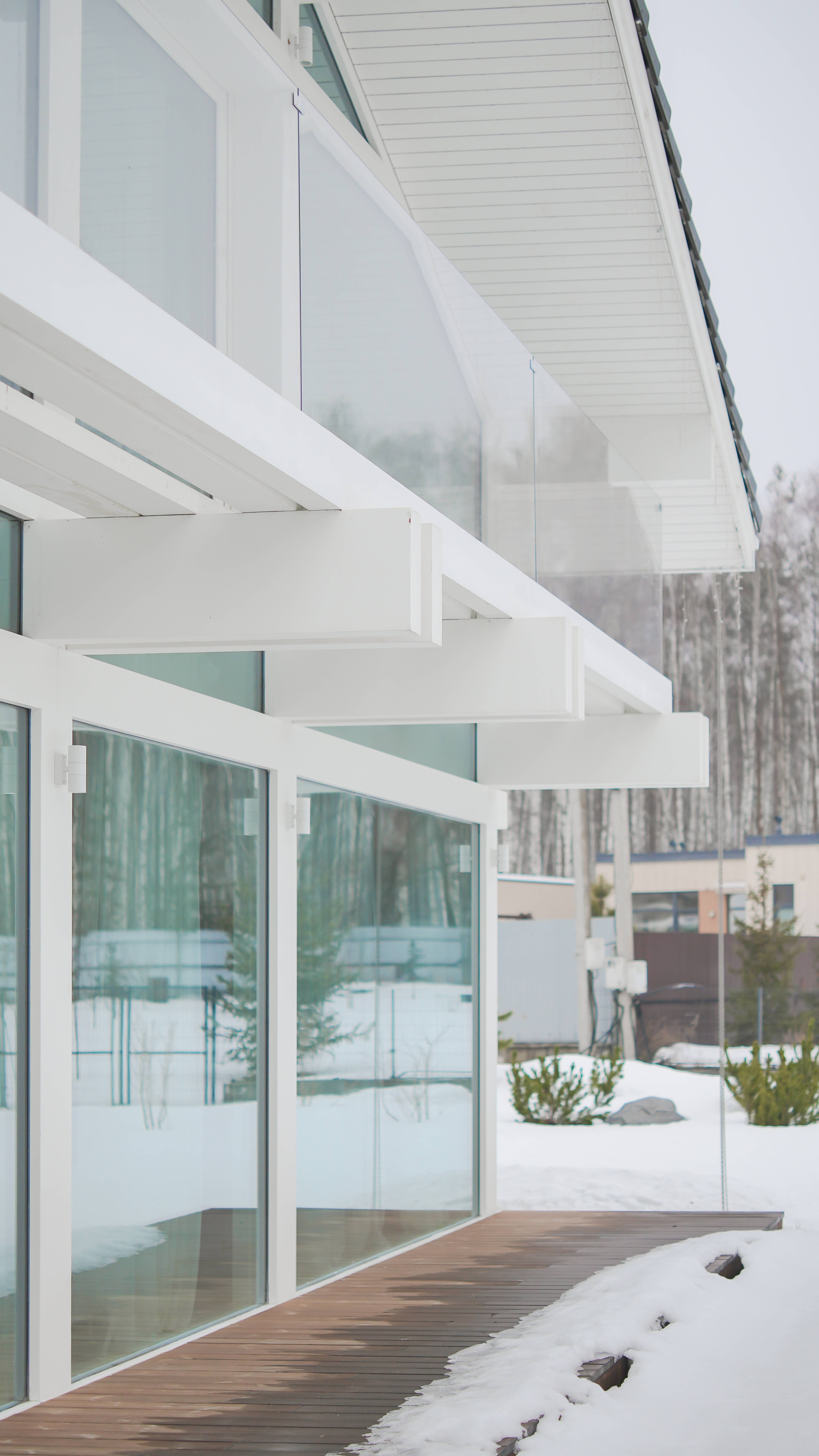 Белоснежный двухэтажный фахверк с банькой (FD-6)