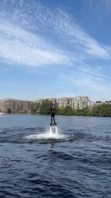 Отлично получается! Полет на флайборде в Санкт-Петербурге: Развлечения Агентства Экстрима АХАА