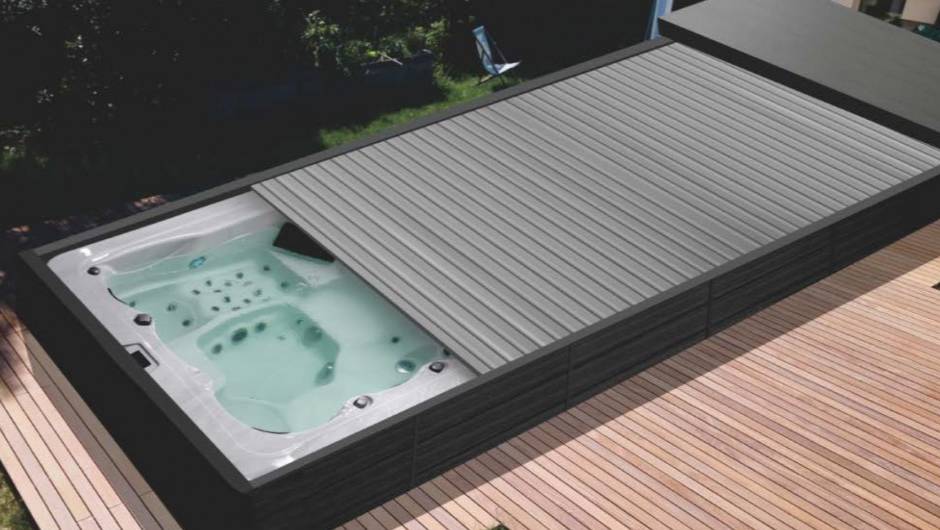 Монтаж автоматического жалюзи на СПА бассейн с противотоком