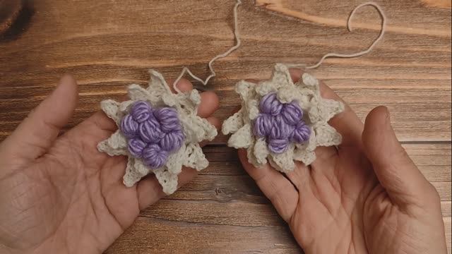 Объемный цветок