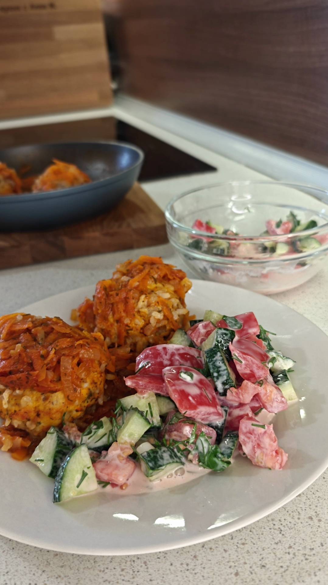 ТЕФТЕЛИ С ОВОЩАМИ
Обед на 420 калорий