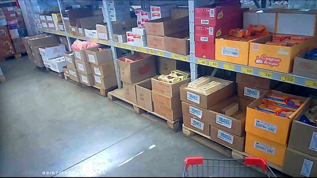 По другому в деревне ни как/There is no other way in the village