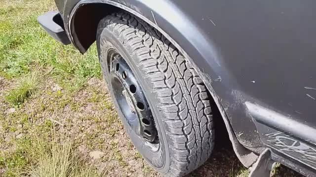 На ниву новая резина,всесезонка АТ,небольшой тест резины