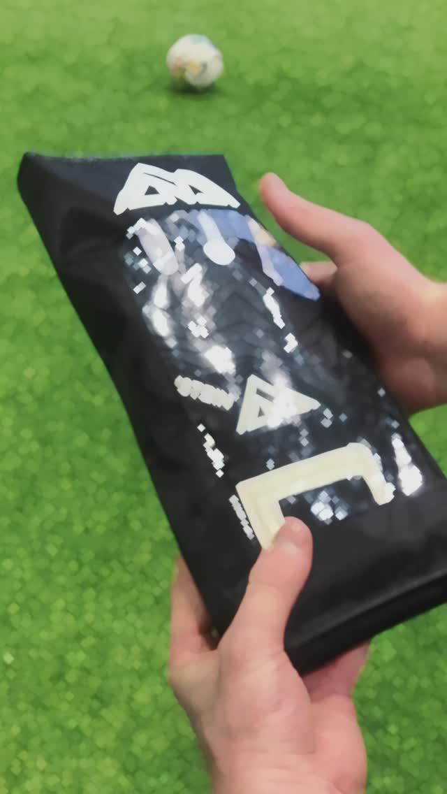 Глеб Ефимов, тренер вратарей академии Спартак, в вратарских перчатках Northstein Mosaic Pro CL4