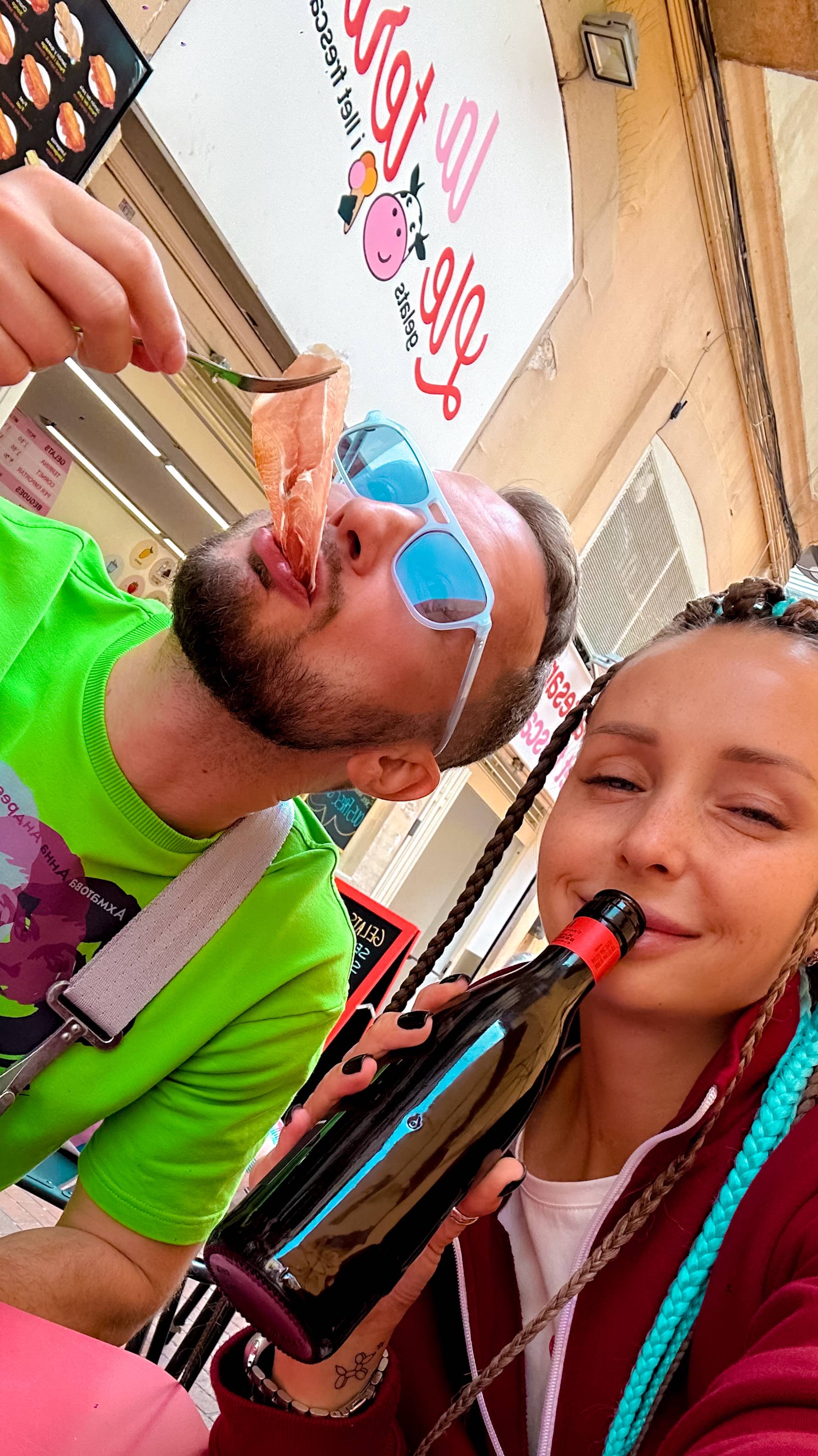 Барселона, хамон и я — гастротрип за один кадр #Испания #вкусно #европа #сезонконтентаRUTUBE