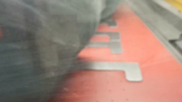 Станок для удаления заусенцев и скругления кромок QC930