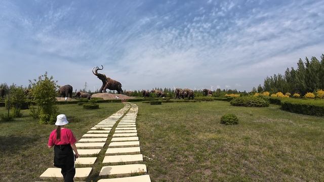 Джелайнор прогулка в парке мамонтов, Китай, Манчжурия 2025