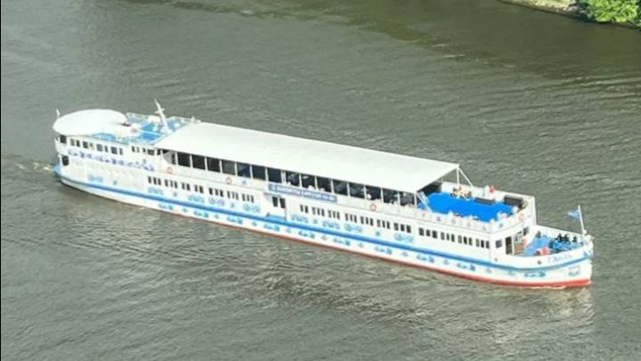 Речная прогулка на теплоходе "Гжель".