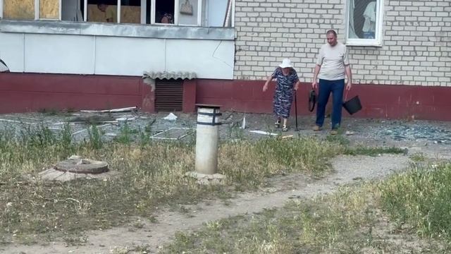 Украинские нацисты нанесли удар по жилому кварталу города Васильевки 7 июля 2025 года