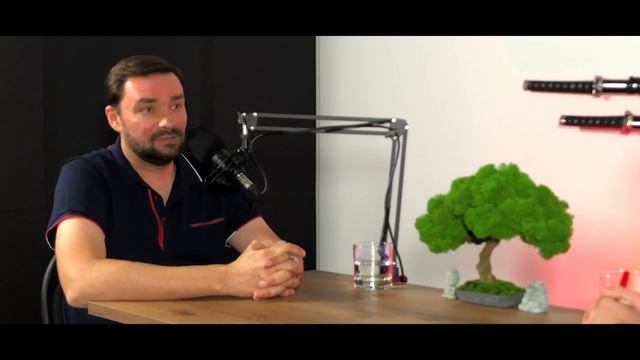 EMS ОБОРУДОВАНИЕ БУДУЩЕГО / Денис Разваляев / Делай Красиво подкаст №4