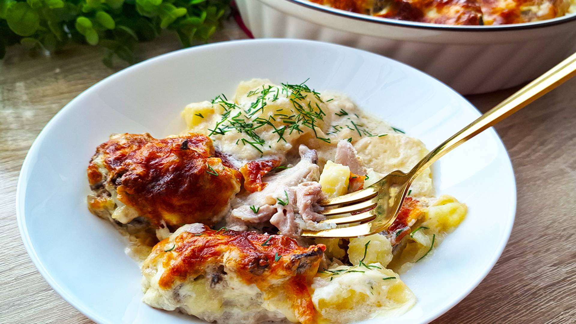 🔥 Самый вкусный рецепт курицы с картошкой в духовке — идеально для ужина! Сытно и сочно !