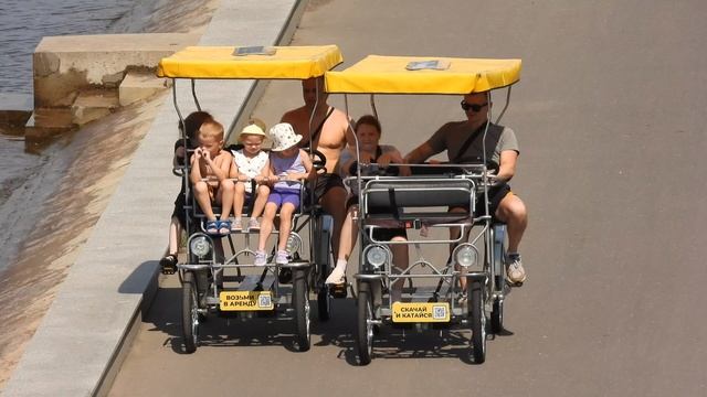 Развлечения в Великом Новгороде, четырехколесный велосипед тандем, 13.07.2025
