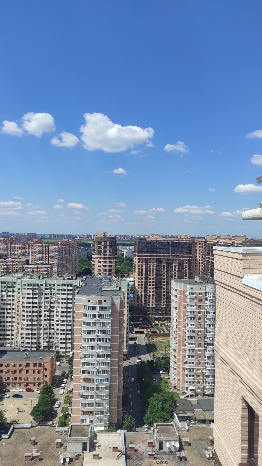 Вид с самого высокого здания в Краснодаре