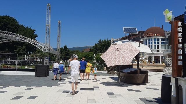 Кабардинка 2025 пляж Надым , столовая под Шатром - одна из лучших в Кабардинке !