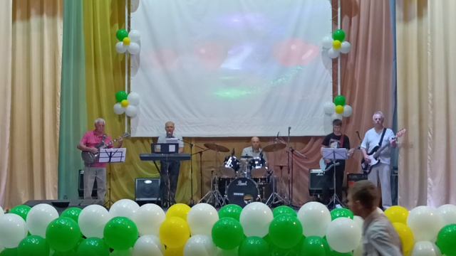 "Ты мне не снишься" в исполнении ВИА "Союз" на концерте ко дню семьи любви и верности. с.Табуны