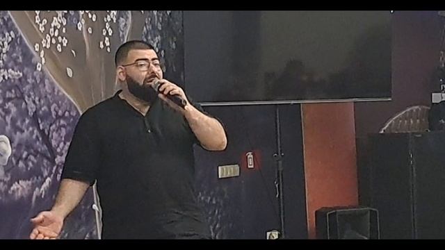 DJ Tigr покорил всех гостей на свадьбе прекрасным голосом , классной подборкой песен для танцев