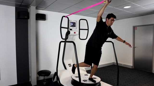 Тренировка баланса и устойчивости при ударе (атаке) в волейболе HUBER 360