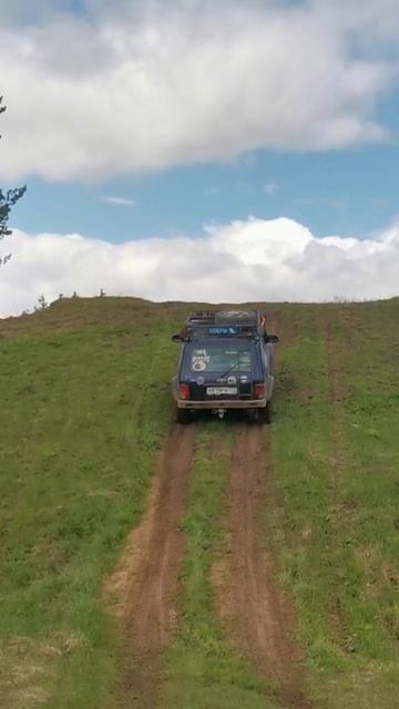 Подъем в горочку на Ниве