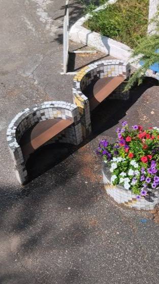 Оклейка скамейки гибкой доской от компании Flexline.