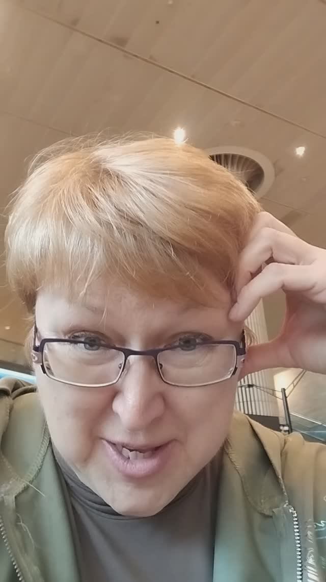 Опять за границей просят рубли