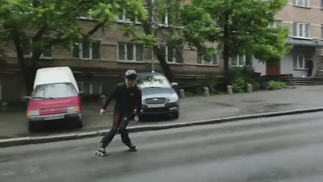 Катание на роликах в дождь: стоит ли рисковать? Разбираем все «за» и «против»  - Богдан расскажет!