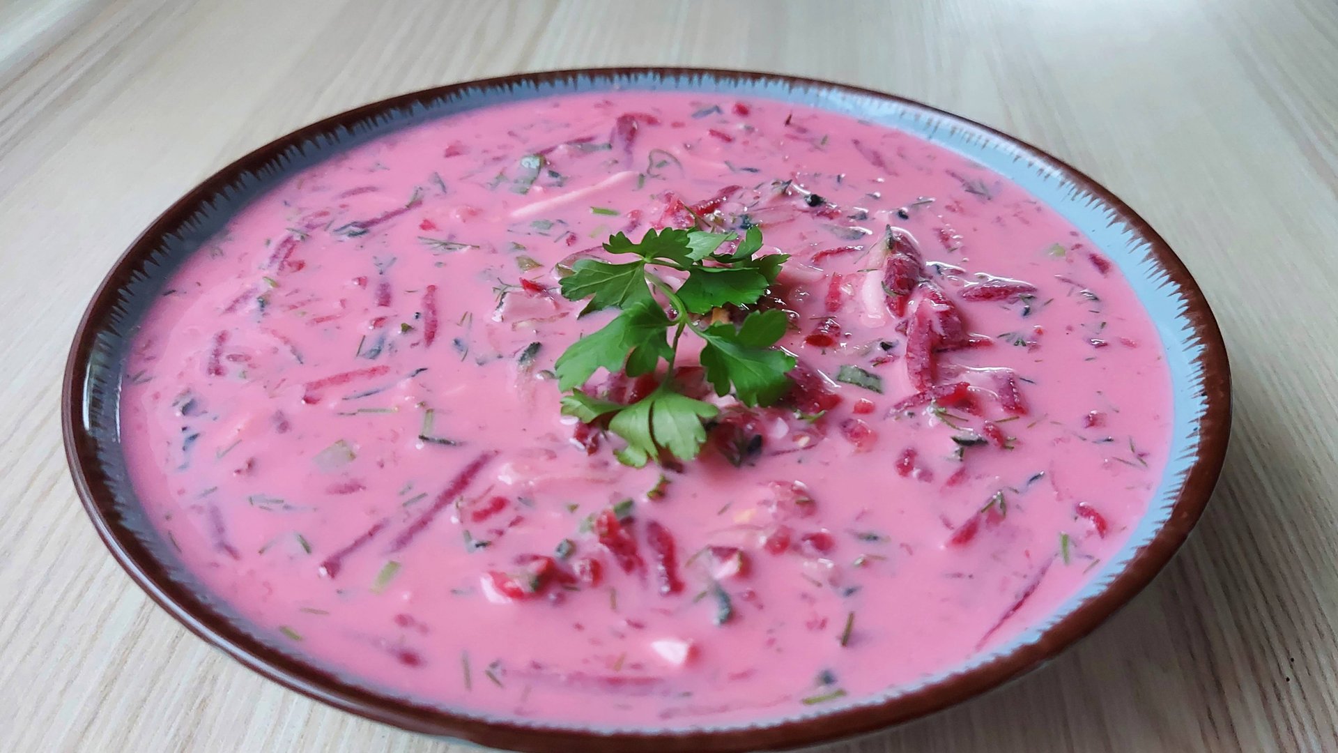 Свекольник на кефире. Холодный, освежающий суп со свеклой. Холодник