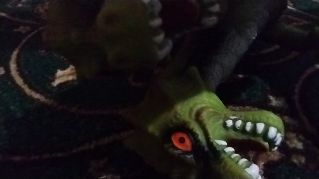 БОСС ГИДРА ПРОТИВ  ГИГАНТСКОГО СПИНОЗАВРА #1