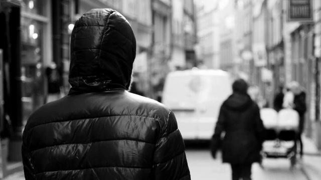 Зачем в СССР срывали Шапки_