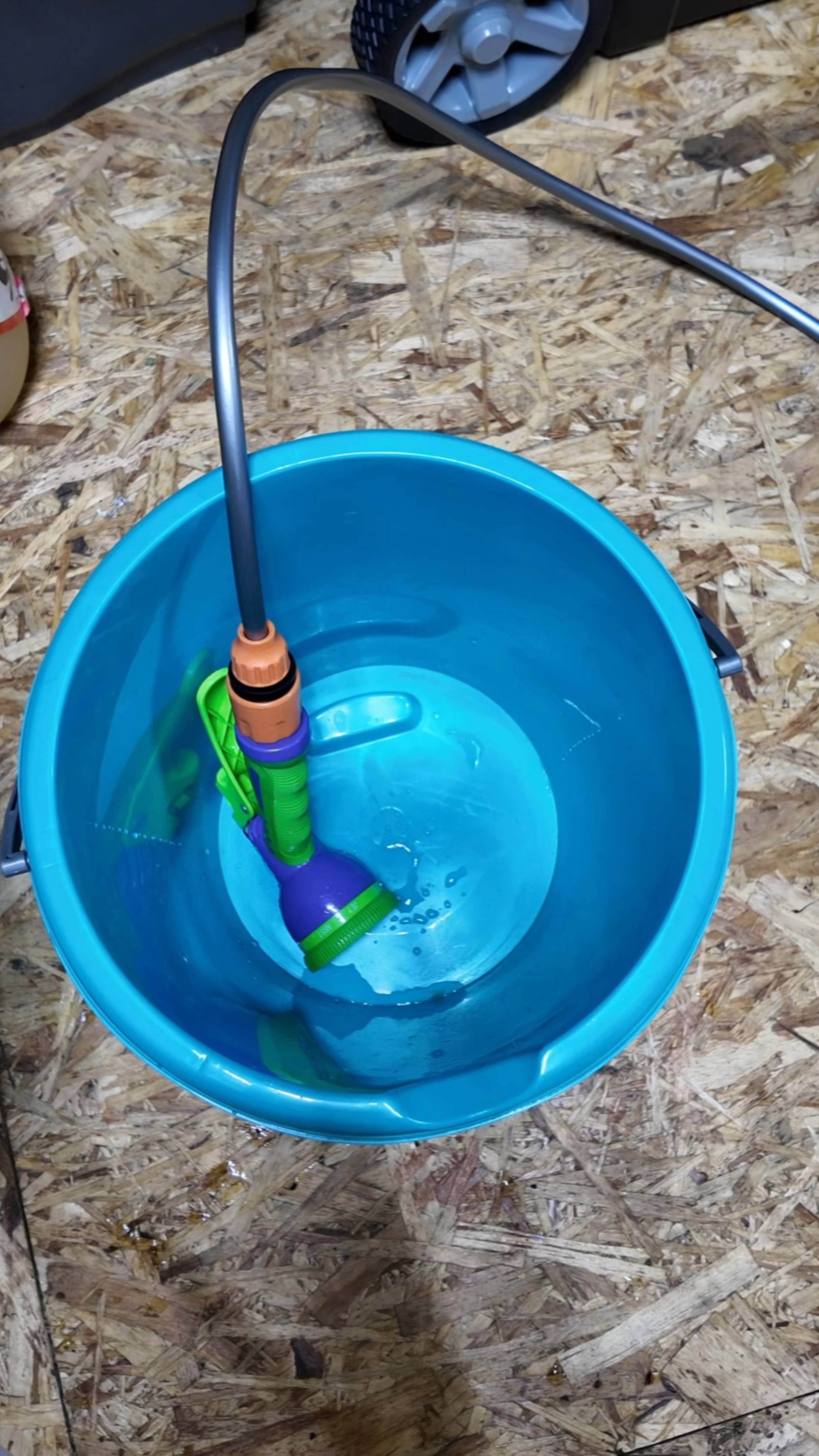 Нет летнего душа ? Вот вам решение.