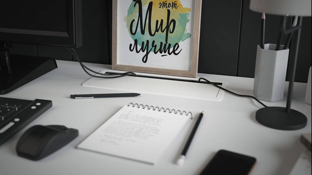 Установка заглушки SML-PO-300 с открыванием от нажатия для кабель-канала