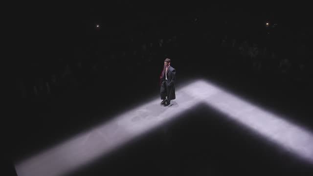 Показ мужской коллекции Gucci осень-зима 2024-2025