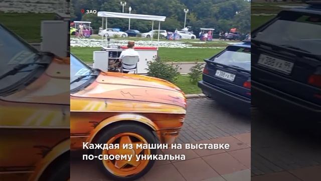 Нестареющая классика: в Москве прошел автофестиваль «Ретрорейс»