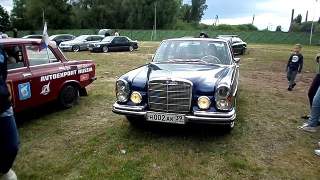 РЕТРОМОБИЛЬ МЕРСЕДЕС