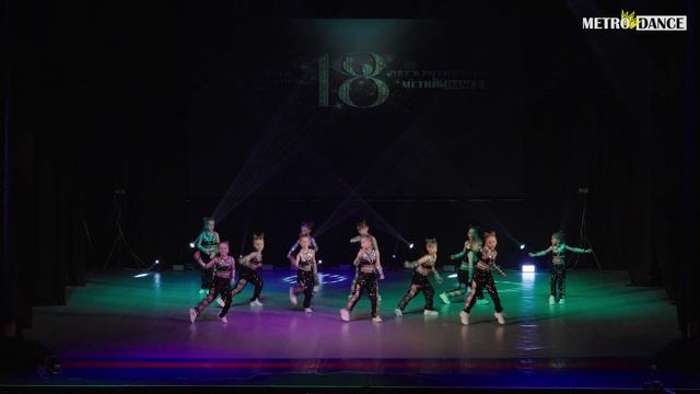 Деденкова Анастасия - Детки танцуют