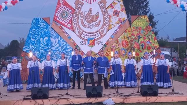 "Хотят ли русские войны" и "Праздничная плясовая"