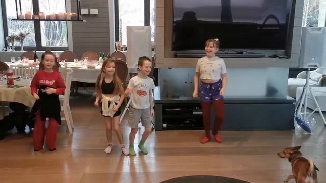 33. "Бум-бум-бум" (2024)