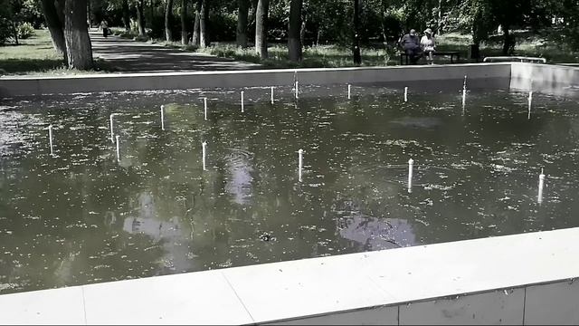 Парк им. Л.А. Гуськова (бывший парк Победы) Золотая коллекция ретро Жан Татлян.  8.07.25.