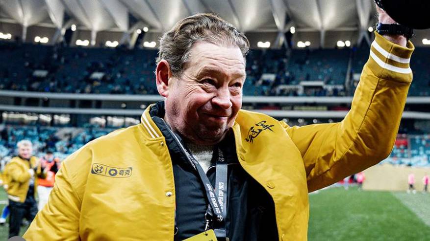 Тренер Леонид Слуцкий продлил контракт с ФК «Шанхай Шэньхуа» до 2027 года