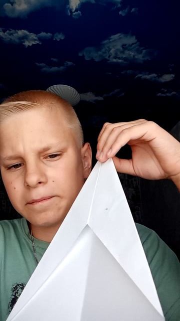 Как сделать самолетик из листа бумаги А4 ( способ 2)