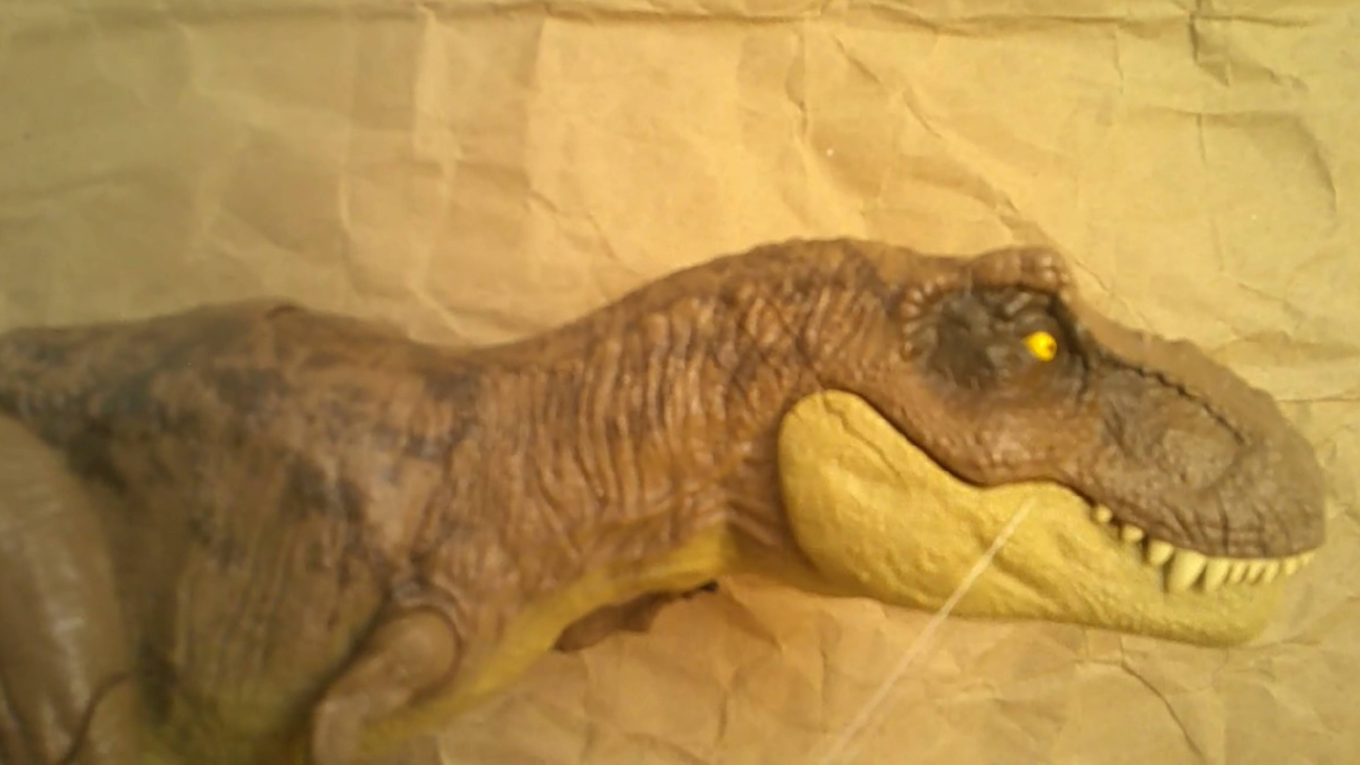 Baby Dino - Смешное видео с тираннозавром