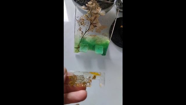 Кусочек лета в подставках.