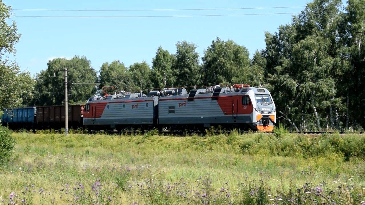 Электровоз 2ЭС5К-752 "Ермак"