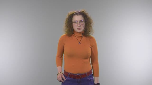 Физика элементарных частиц: теория и эксперименты