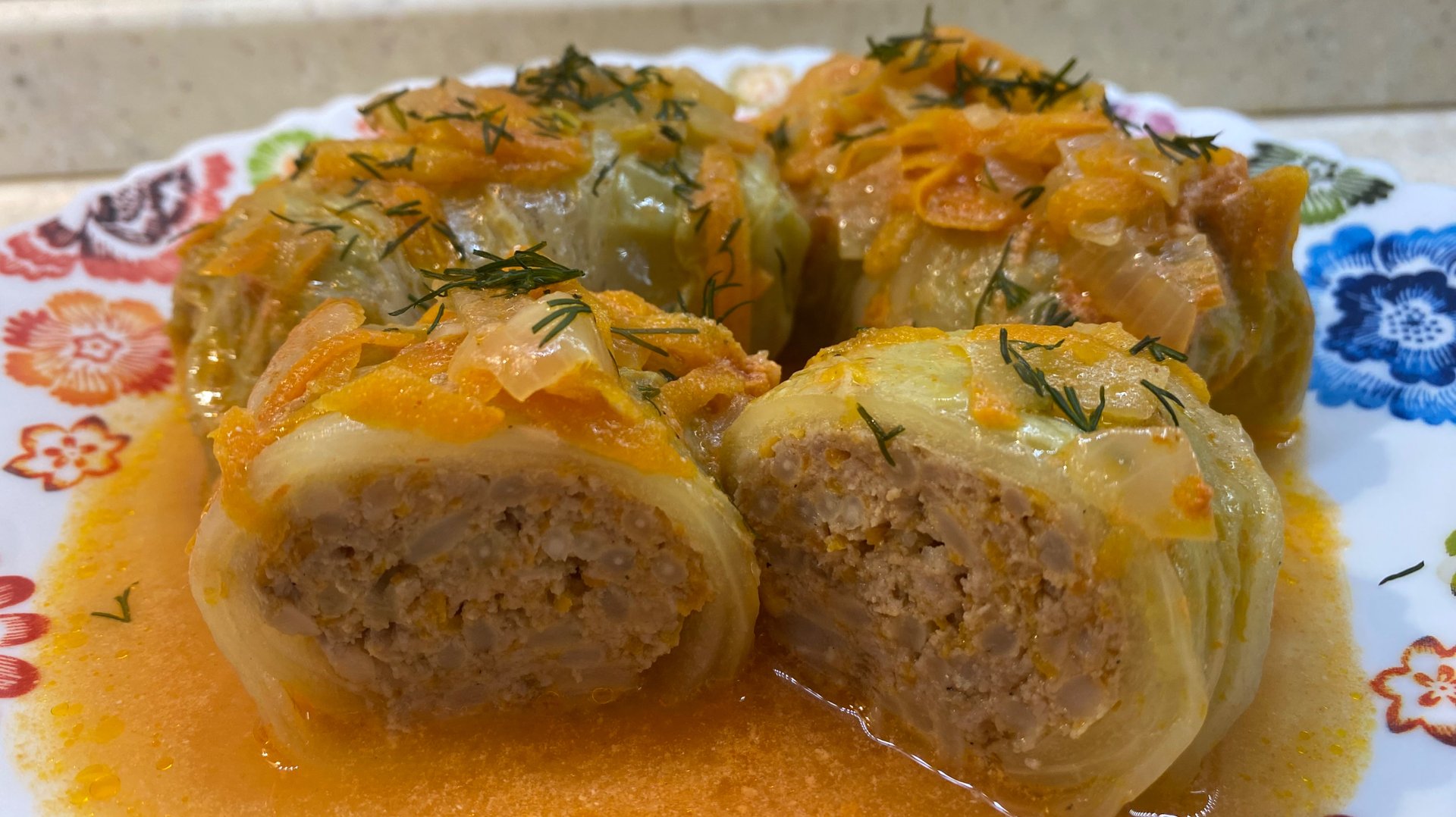 Голубцы из пекинской капусты с фаршем и рисом