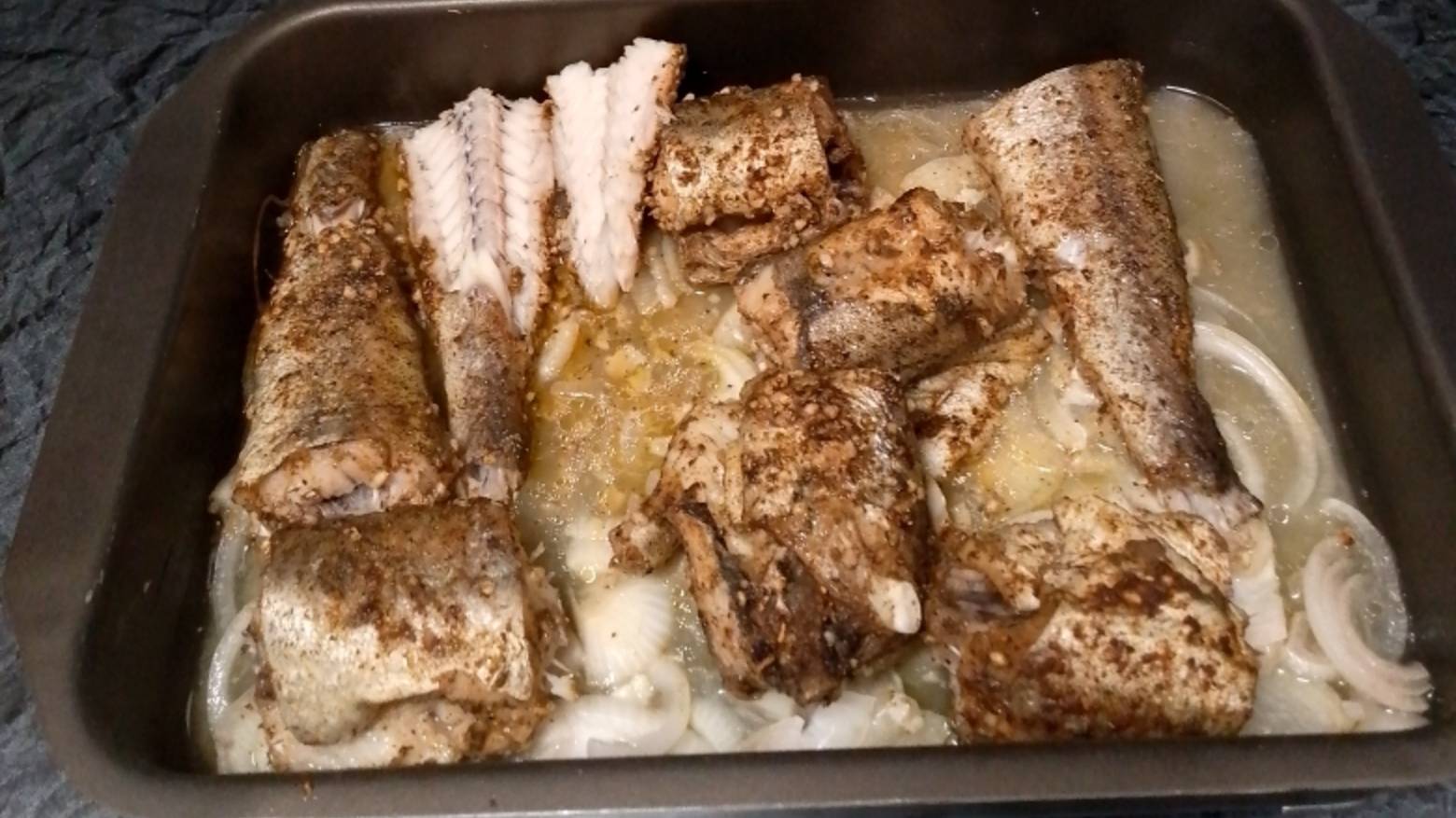 Как приготовить минтай в духовке