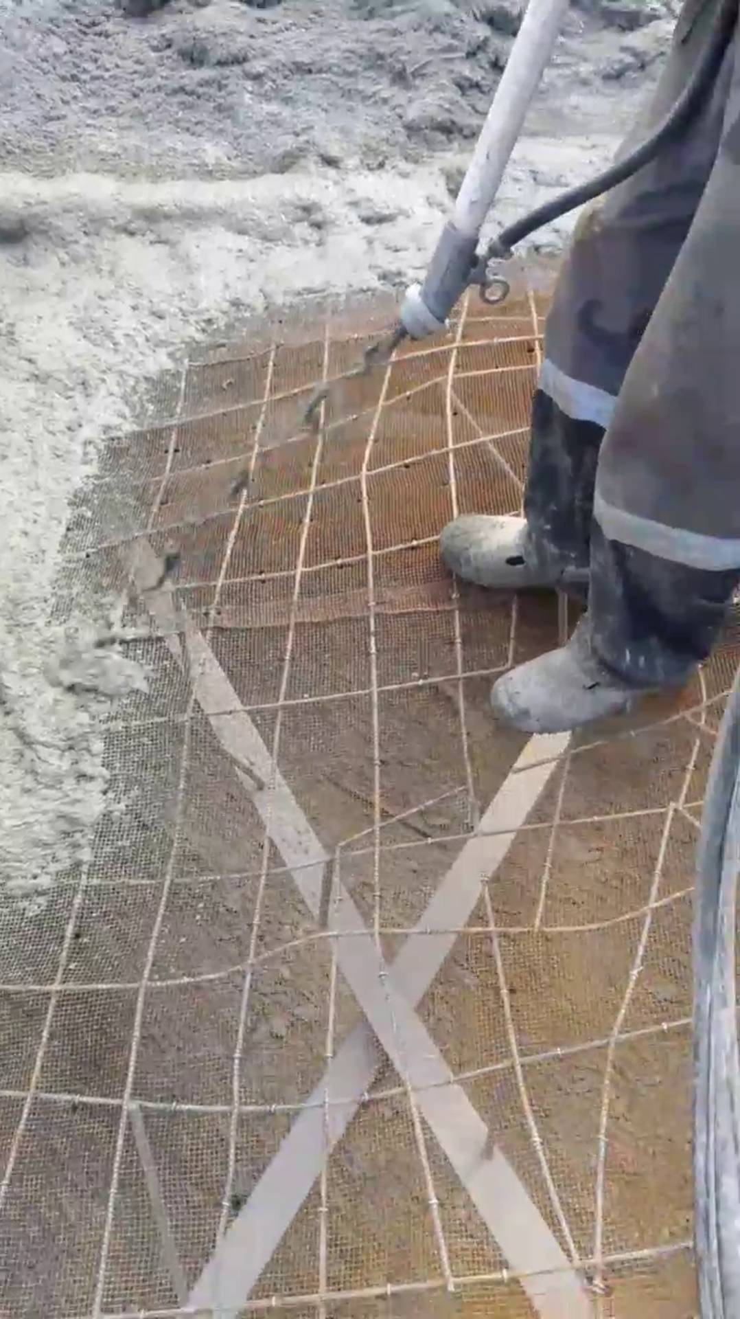 как можно ускорить. черновая подготовка скал из арт бетона