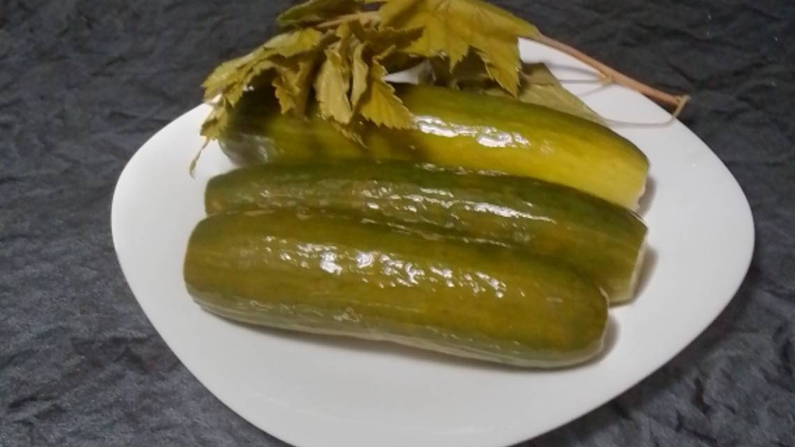 Рецепт малосольных огурцов, горячим способом