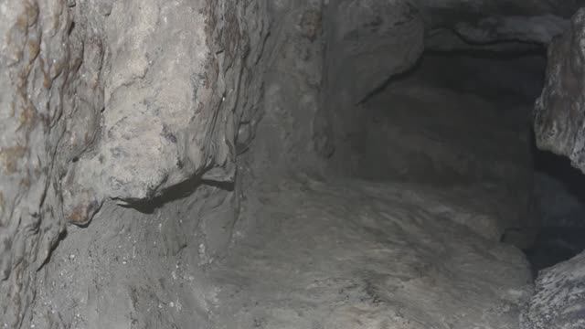 Пещера Теплая в окрестностях Сараны