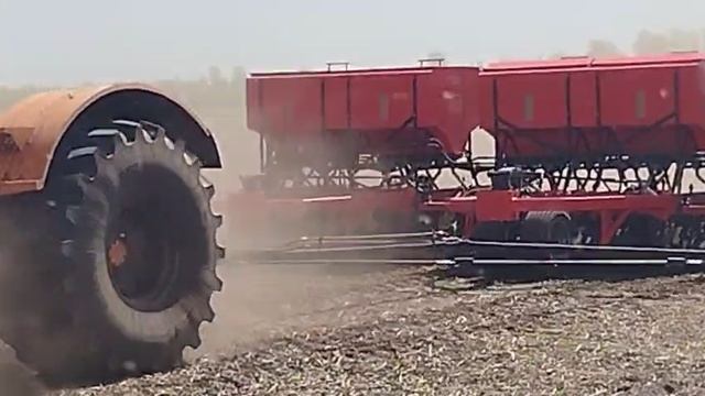 Сеялки СКП-3 в работе